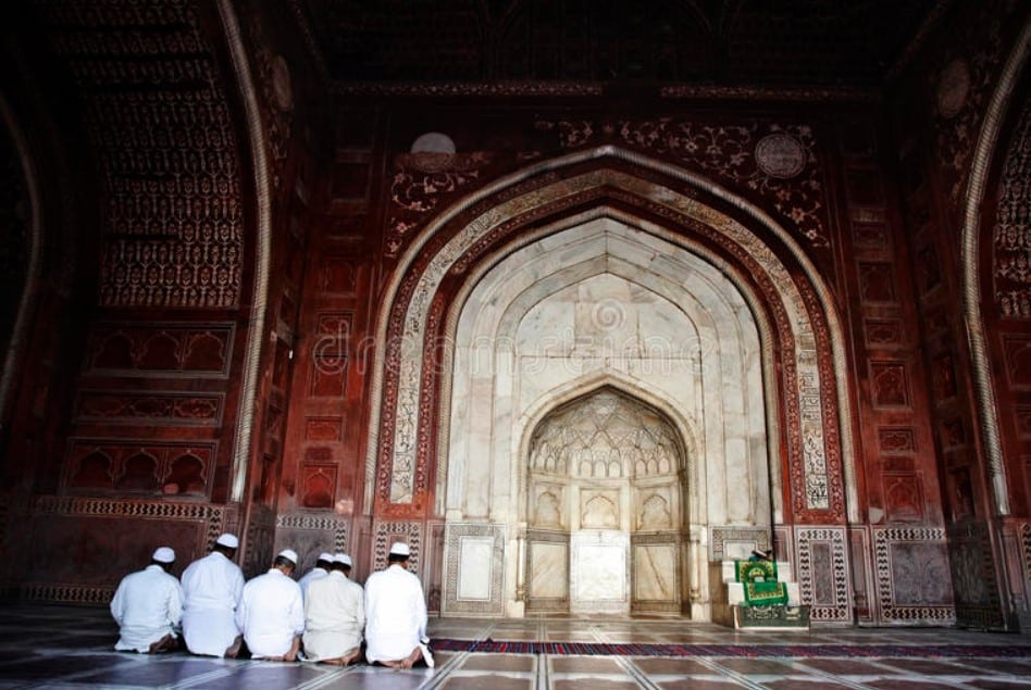 Bacaan Doa Setelah Adzan dan Iqomat Beserta Arab, Latin, Artinya