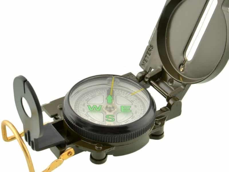 ARAH MATA ANGIN : Definisi, Komponen, Cara Menentukan, Manfaat