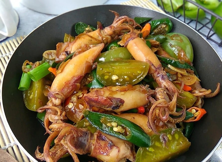 17 Resep Olahan Cumi Terlezat dari Berbagai Daerah (Rekomended)