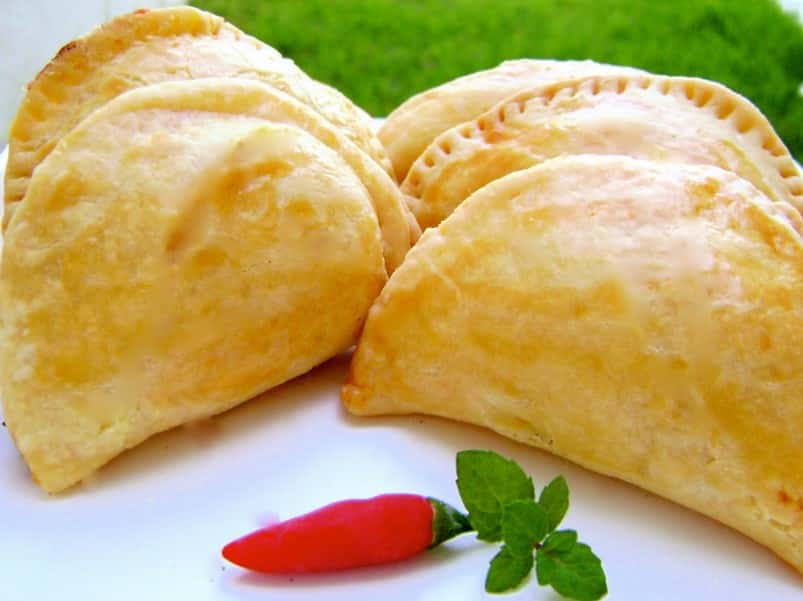 17 Resep Pastel yang Enak, Empuk, dan Renyah (Rekomended)