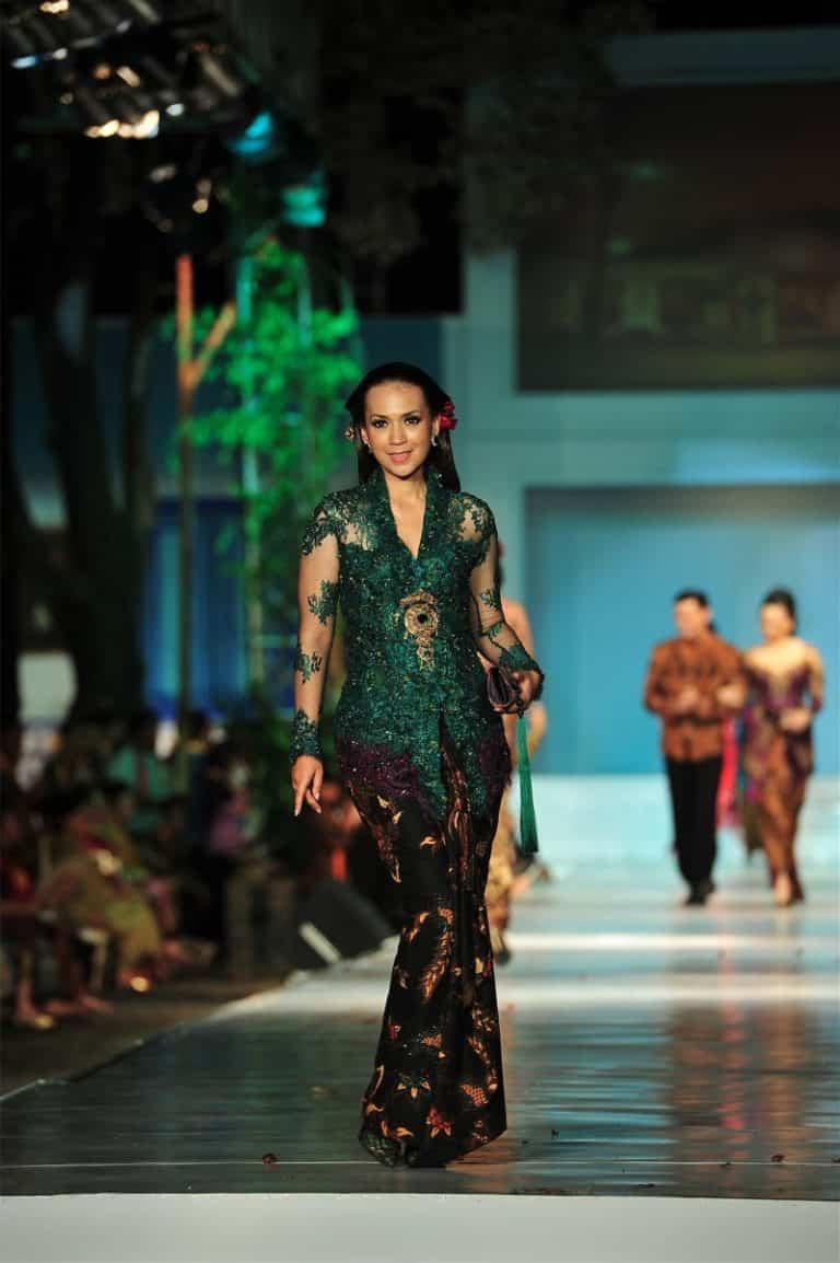 49+ Model Baju Brokat (Paling Lengkap di Indonesia)