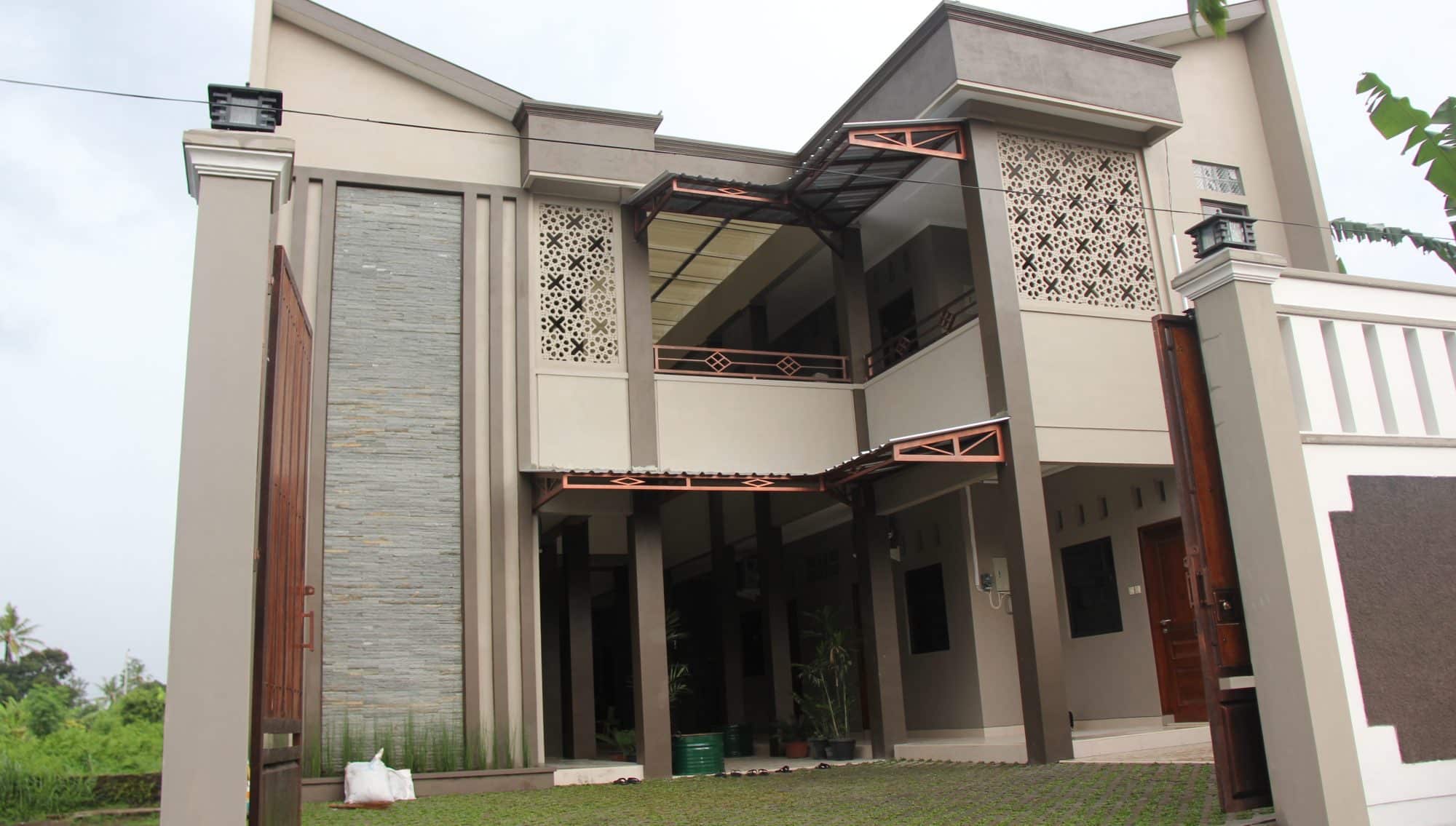 35 Contoh Desain Rumah Kost Modern (Minimalis) 35 Contoh Desain Rumah Kost Modern (Minimalis)