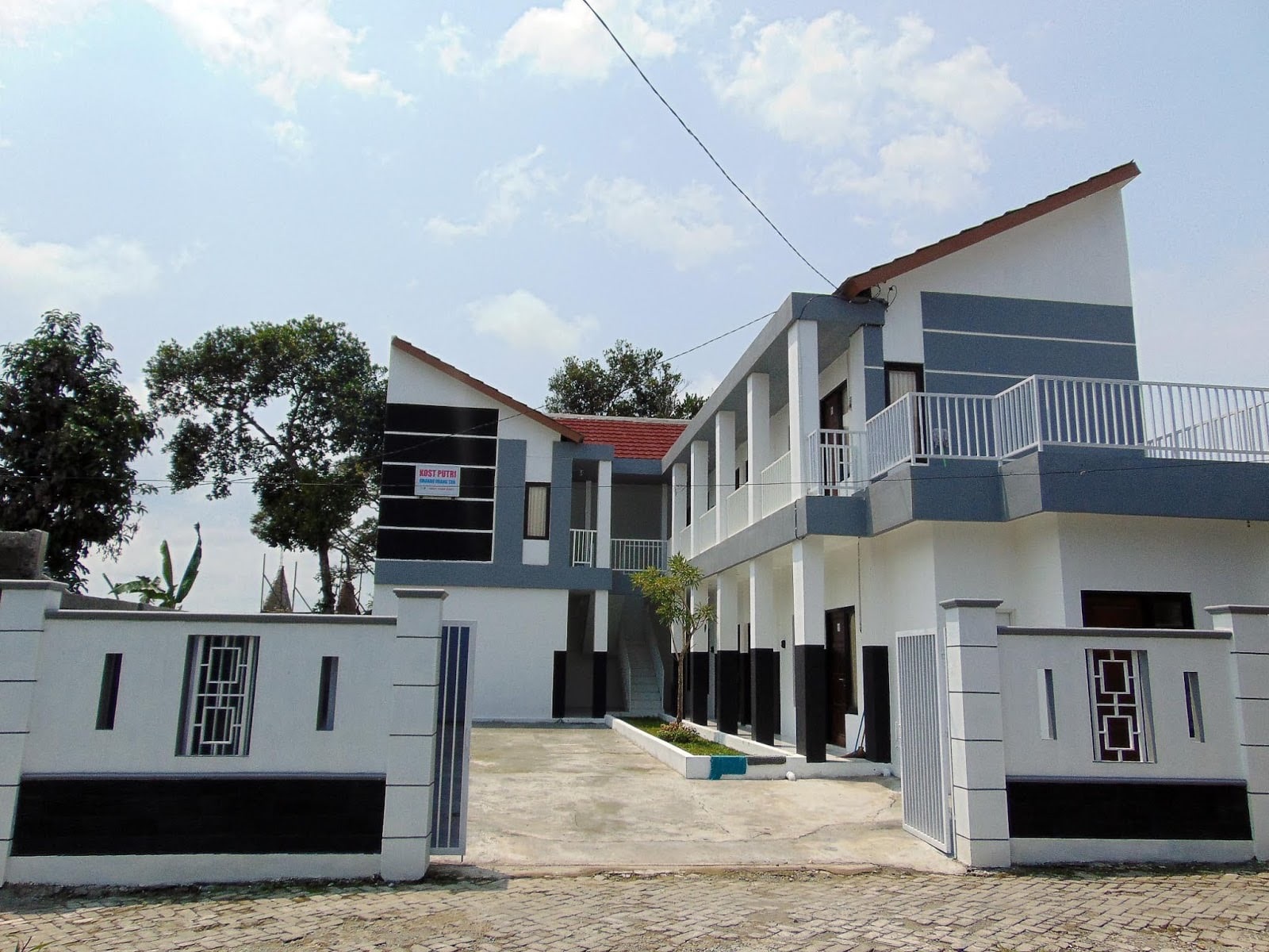 35 Contoh Desain Rumah Kost Modern (Minimalis)